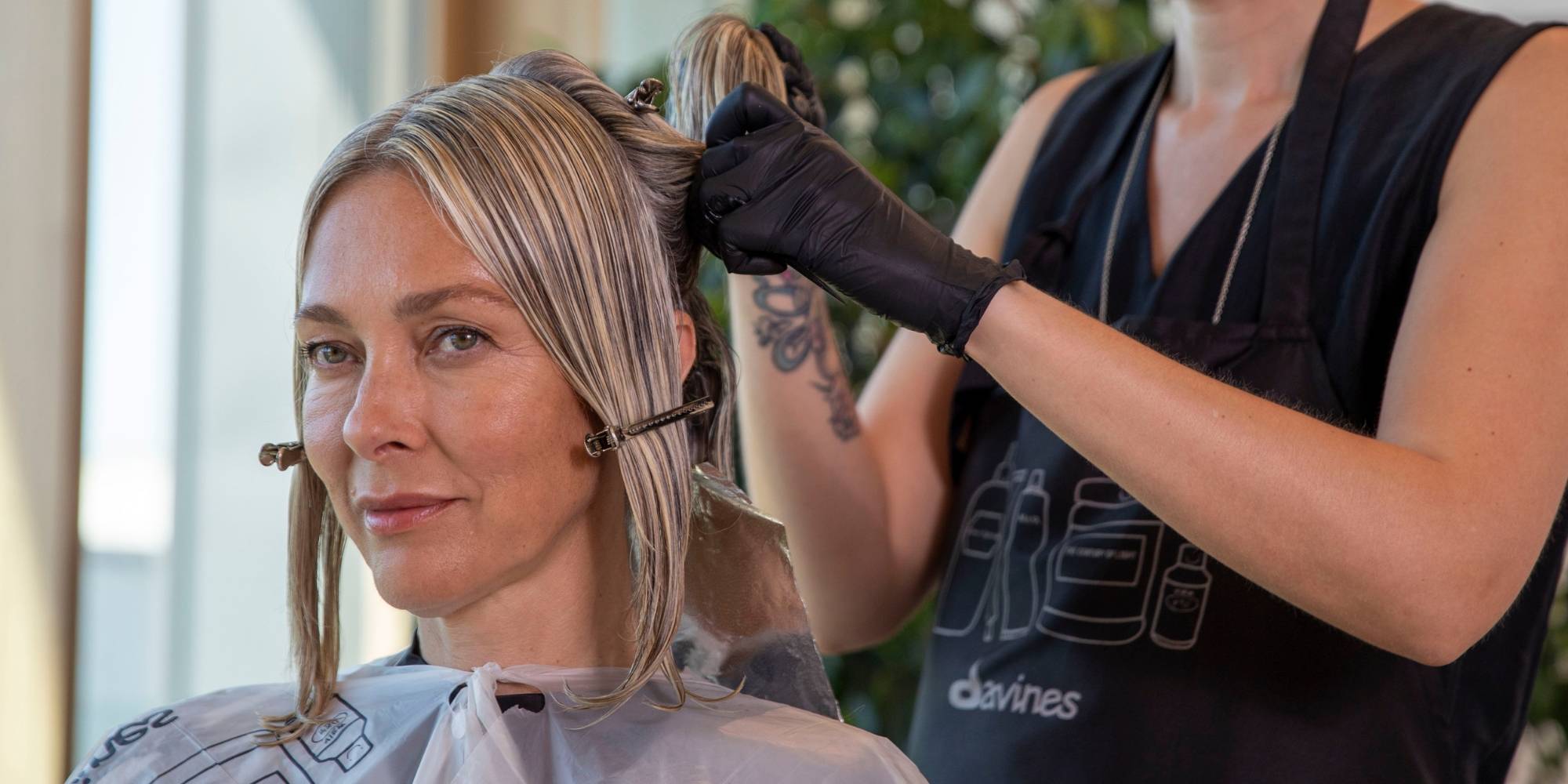 Coloration pour cheveux blancs : laquelle choisir ? - Davines France